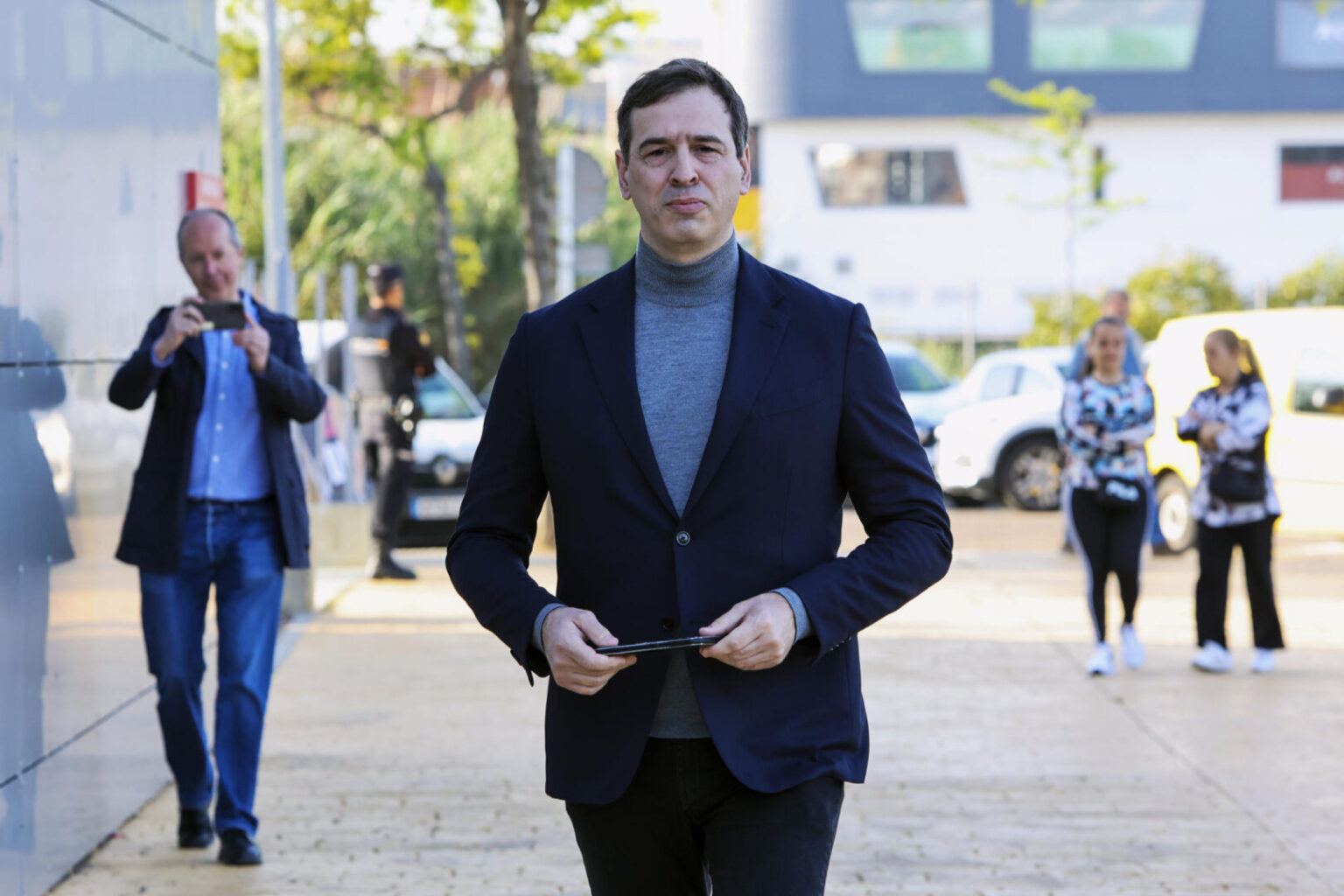 El hermano de Pedro Sánchez recurrirá la decisión de la juez de ...