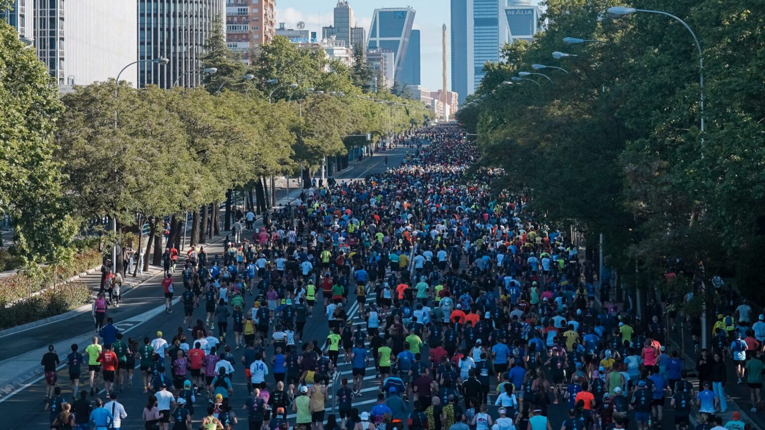 Maratón Madrid 2025: horario, recorrido y calles cortadas por la Zurich ...