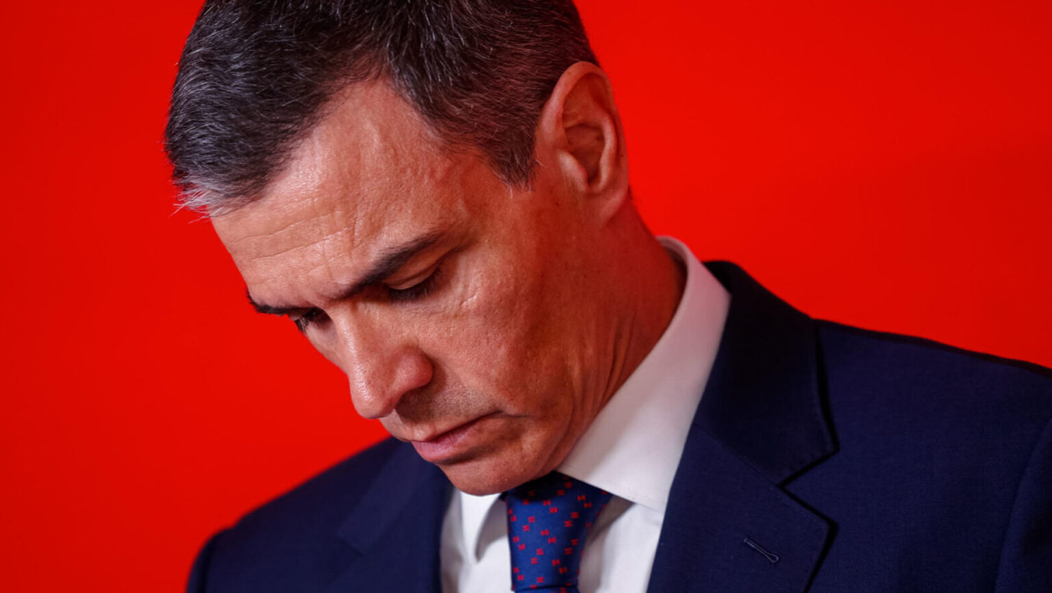 Aliengirl0 upon her opening the door and looked like a